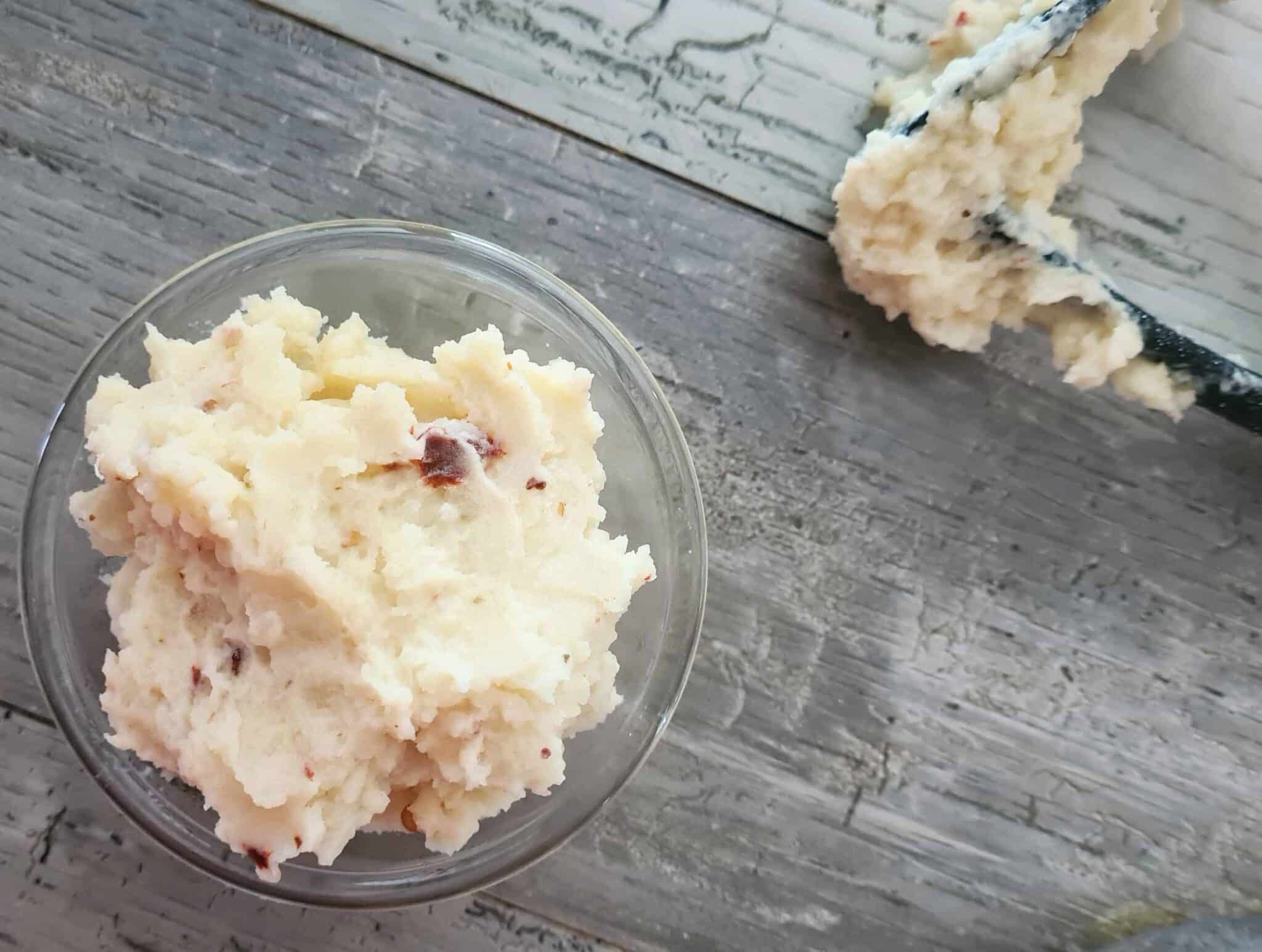 Chipotle And Roasted Garlic Mashed Potatoes - PepperScale